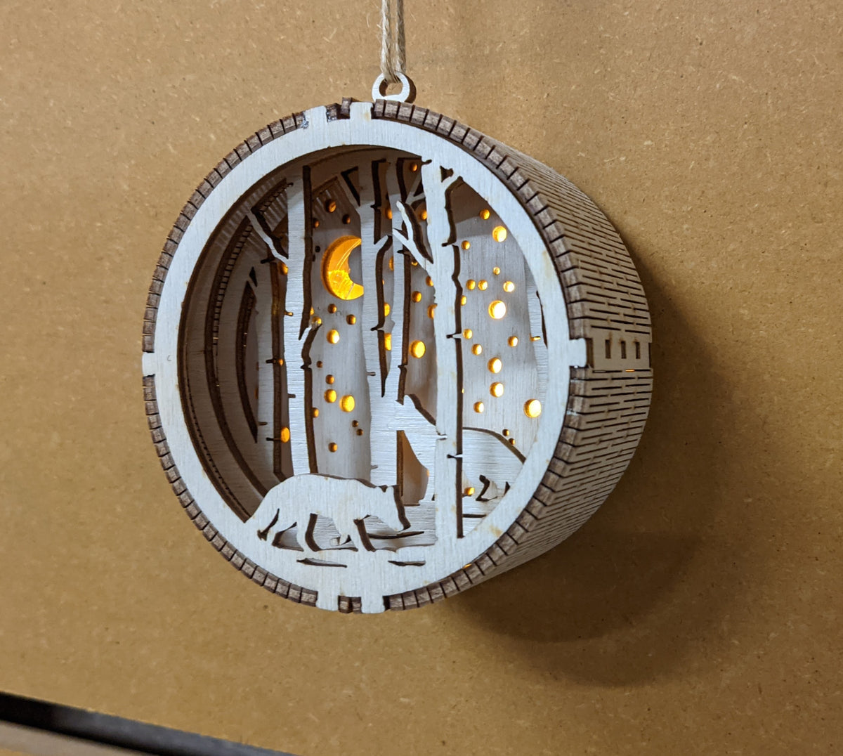 Ornament - 3D Backlit wolves design – MIY Olympia